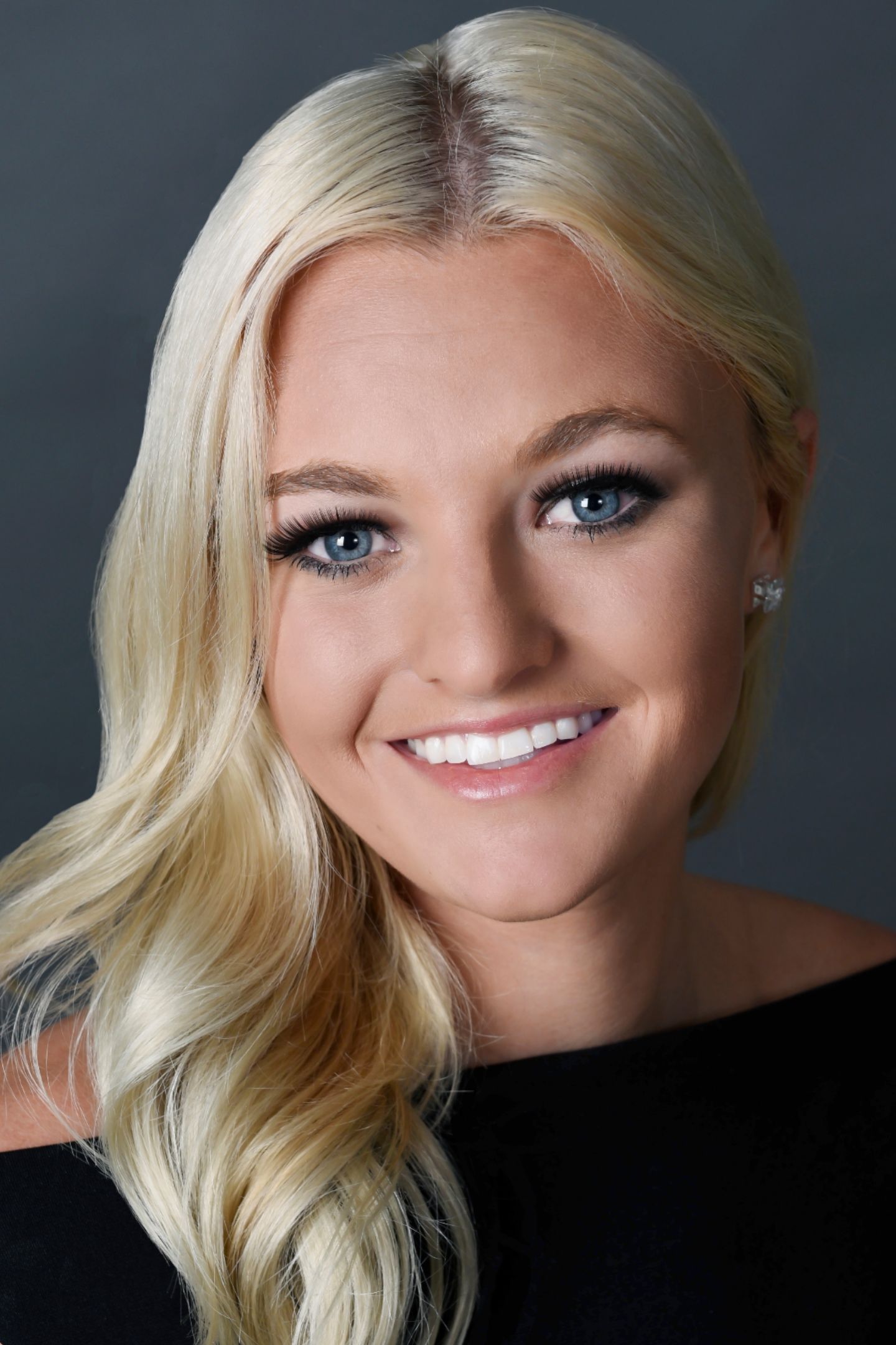 Kristin Walls's Instagram, Twitter & Facebook on IDCrawl