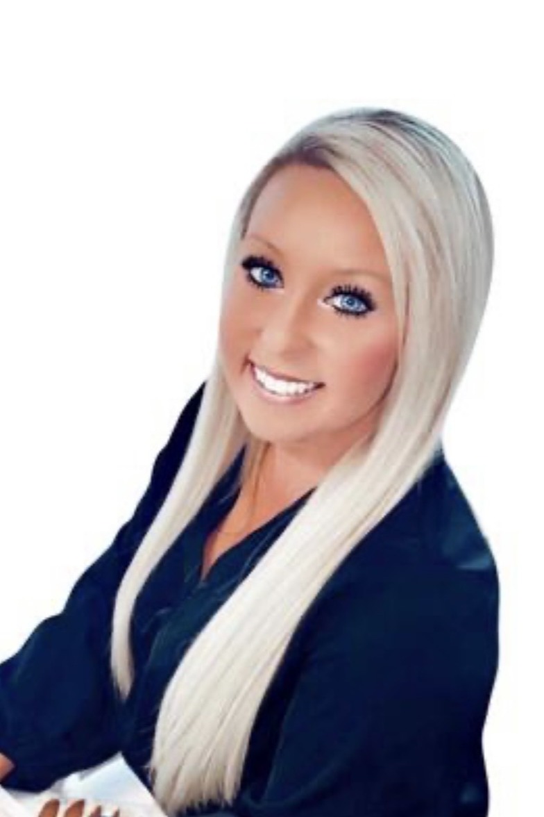 Rebecca Hanlon's Instagram, Twitter & Facebook on IDCrawl